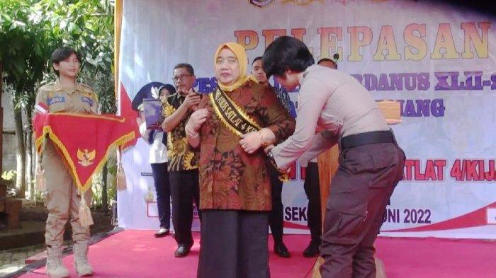 Sumiatun Dijadikan Ibu Asuh Satlat 4 Kijang, Ajak Para Taruna Promosikan Pariwisata - Halaman 2 ...