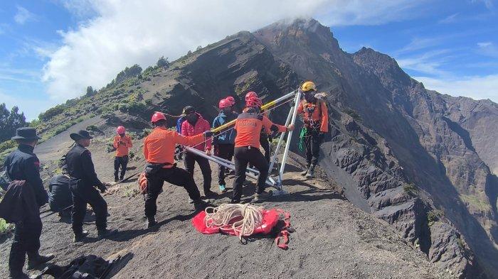 7 Fakta Proses Evakuasi Juliana Marins, Pendaki Brasil yang Tewas di Gunung Rinjani ...