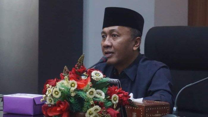 Mendagri Sahkan Pemberhentian Fauzan Khalid dari Jabatan Bupati Lombok ...