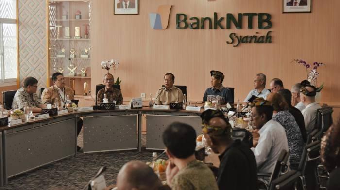 Gubernur Iqbal Tawarkan Peserta IGS 2025 Berinvestasi di Bank NTB ...