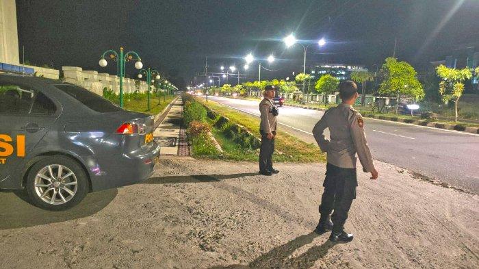 Jalan Depan Kantor Bupati Lombok Tengah Jadi Arena Balap Liar, Polisi Lakukan Patroli ...