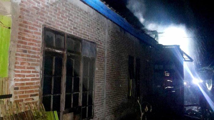 BREAKING NEWS: Rumah Warga di Kota Bima Terbakar saat Penghuni Tertidur ... BREAKING NEWS: Rumah Warga di Kota Bima Terbakar saat Penghuni Tertidur ...