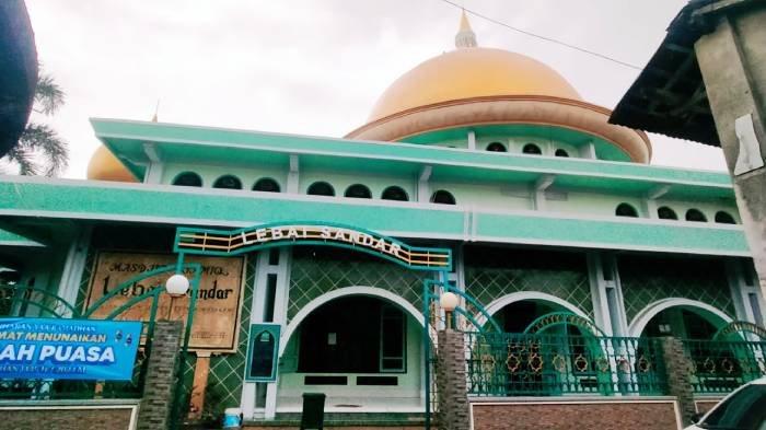 Jejak Islam di Masjid Lebai Sandar Ampenan, Simpan Benda Bersejarah ...