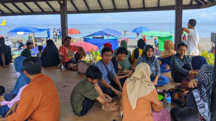 Tradisi Lebaran Topat di Mataram, Ziarah Makam hingga Rekreasi di Taman ...