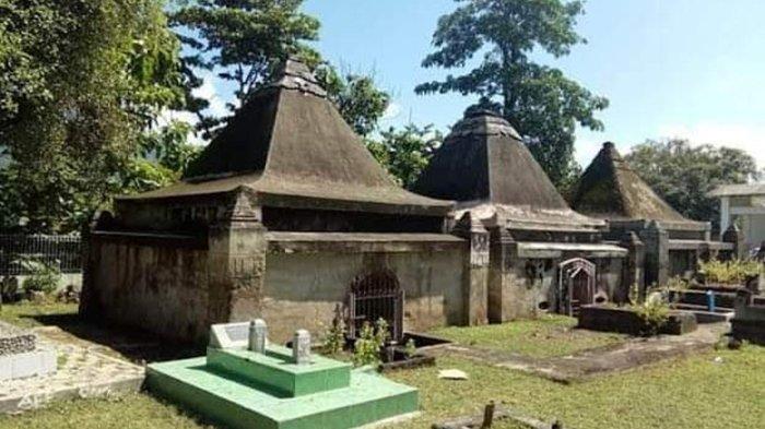 Mengunjungi Makam Kuno di Tolobali Kota Bima, Mulai dari Sultan Hingga ...