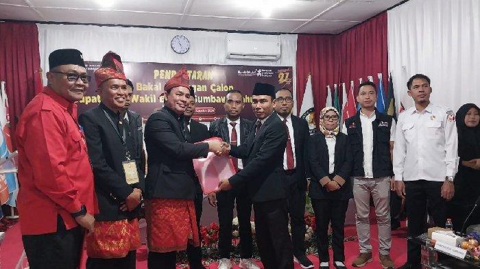 Maju dengan Amanah Megawati, Rafiq-Sahril Resmi Daftar ke KPU Sumbawa ...