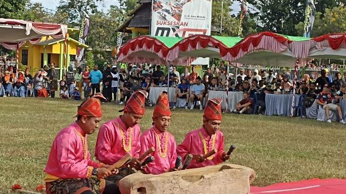 4 Pribahasa Sumbawa Lengkap dengan Maknanya - Tribunlombok.com