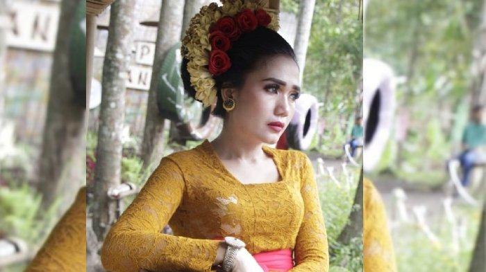 Lirik dan Arti Lagu Sasak Meleq Semamen Dengan - Erni Ayuningsih, Kute Peduaan - Tribunlombok.com