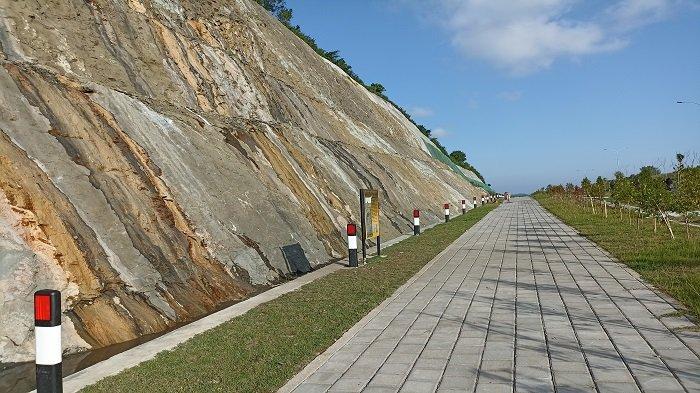 Sempat Viral Beberapa Waktu Lalu, Bukit Menangis di Kawasan Mandalika ...