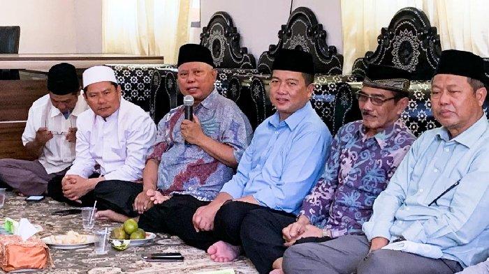 Urungkan Maju Pilgub NTB, Sukiman Azmy Berikan Dukungan pada Pasangan Iqbal-Dinda - Tribunlombok.com