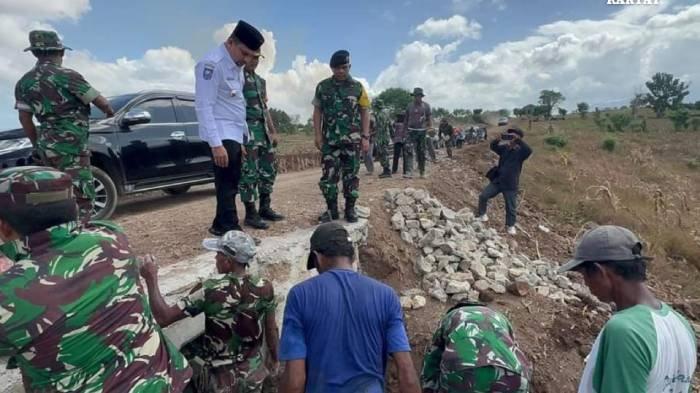 TNI dan Pemda Wujudkan Pemerataan Pembangunan Lewat TMMD - Tribunlombok.com