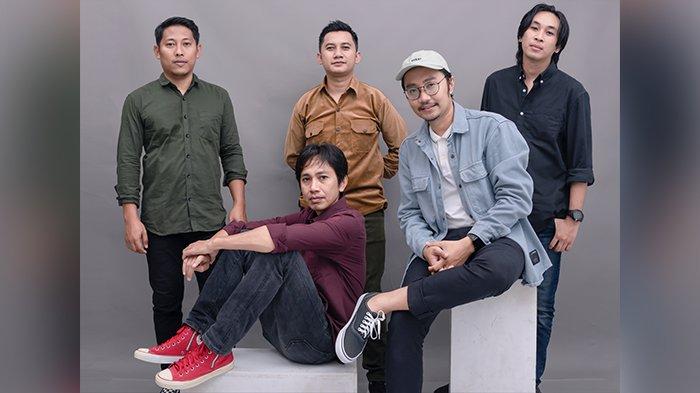 Lirik Lagu Sasak Selow Batur - The Datu Lengkap dengan Artinya Dalam ...