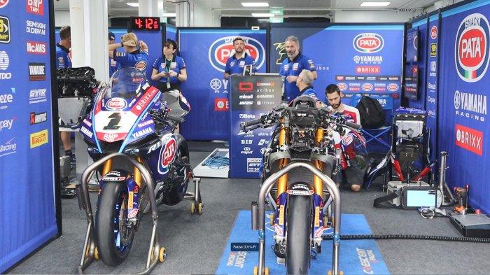 WSBK Mandalika 2022: Perang Urat Saraf Toprak Razgatlioglu dengan Alvaro Bautista - Tribunlombok.com