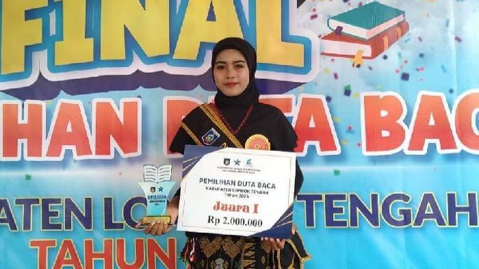 Yunita Dewi Siswi SMKN 1 Praya Tengah Juarai Duta Baca Lombok Tengah 2024 - Tribunlombok.com