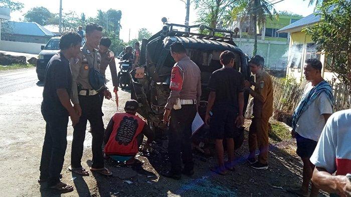 Ambulans Jenazah di Bima Seruduk Mobil Pikap, 6 Orang Dilarikan ke ... Ambulans Jenazah di Bima Seruduk Mobil Pikap, 6 Orang Dilarikan ke ...