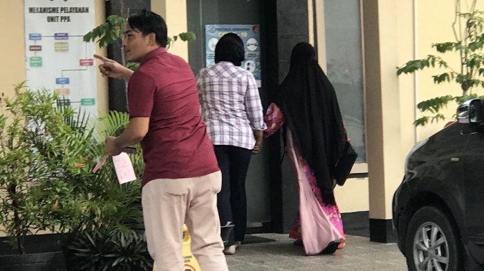 Mantan Ketua BPPD Lombok Tengah Ditahan karena Dugaan Penggelapan Mobil Travel dan Tiket MotoGP ...