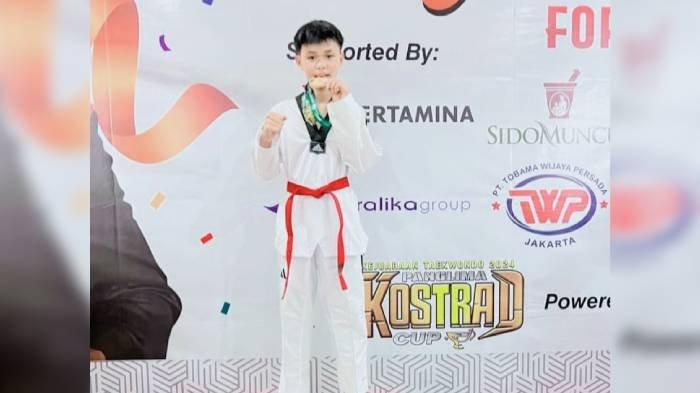 Siswa Asal Lombok Barat Raih Juara I Nasional Taekwondo Piala Pangkostrad 2024 - Tribunlombok.com