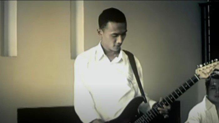 Lirik dan Chord Lagu Tak Selamanya Selingkuh Itu Indah - Merpati Band ...