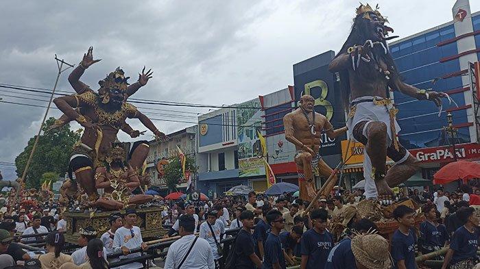 Ratusan Ogoh-ogoh Menghiasi Jalanan Kota Mataram Dalam Rangka Hari Raya Nyepi 2024 ...