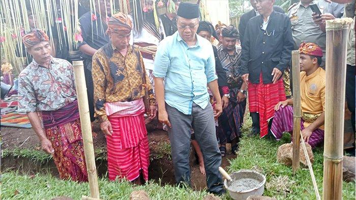 Warga Pringgasela Bangun Bale Adat untuk Melestarikan Pengobatan ...