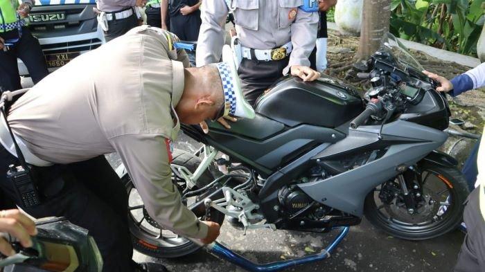 Polresta Mataram Gelar Ops Keselamatan Rinjani 2023, 20 Motor Berknalpot Brong Terjaring ...