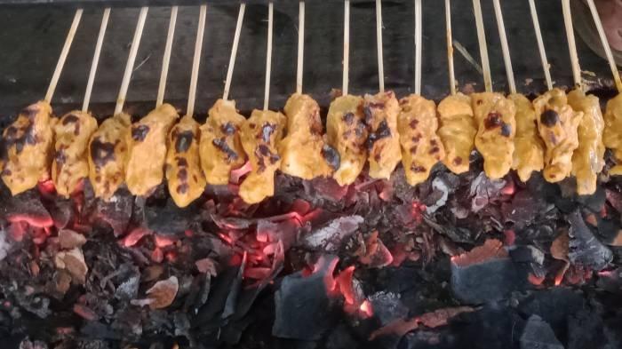 Wisata Lombok Sate Tanjung, Sate Ikan Legendaris yang Eksis Sejak Zaman ...