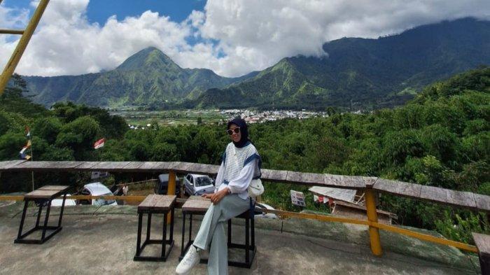 Pemandangan Kaldera Gunung Purba di Sembalun, Dinikmati Sambil Minum ...