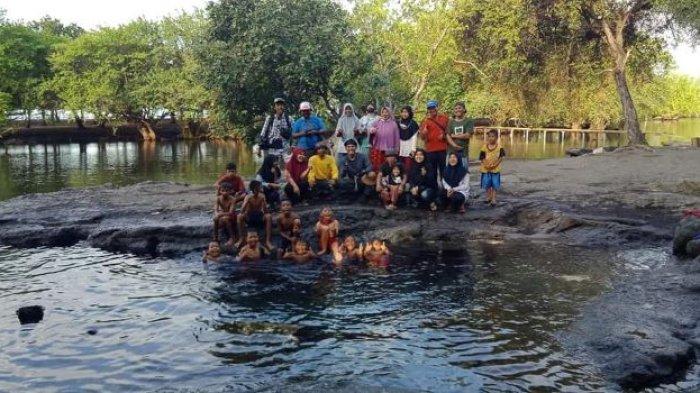 Menikmati Camping Ground di Mata Air Tampuro, Tempat Pemandian Para ...