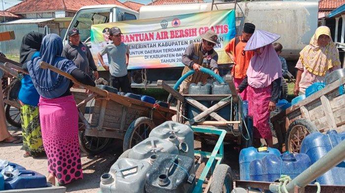 Sirine Bangkalan Siaga Bencana Kekeringan Nyaring Berbunyi, BPBD Droping 36 Ribu Liter Air ...