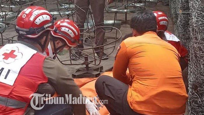 Karyawan asal Sampang Jatuh dari Atap Pabrik Setinggi Lima Meter ... Karyawan asal Sampang Jatuh dari Atap Pabrik Setinggi Lima Meter ...