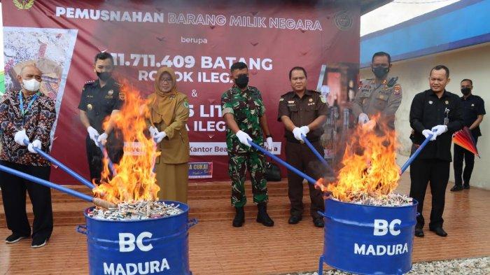 Bea Cukai Madura Musnahkan Jutaan Batang Rokok dan Miras Ilegal yang Rugikan Negara ...
