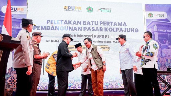 Mega Proyek Pasar Kolpajung Pamekasan Berkonsep Semi Modern Langgam ...