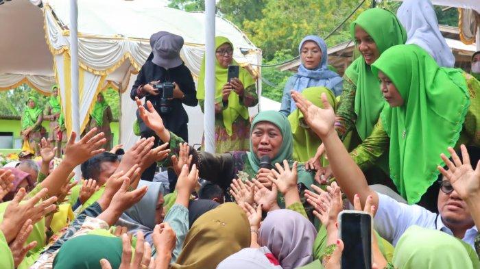 Gubernur Jatim Ajak Anak Muda Pamekasan ke TPS, Khofifah: Meski Valentine, Prioritaskan Hak ...