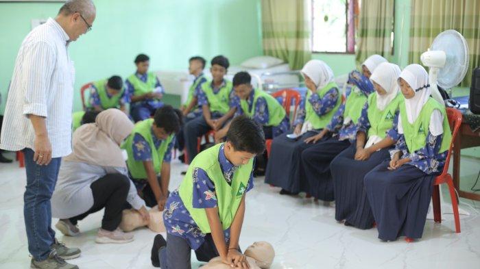 HCML HSSE Goes to School, Edukasi Jaga Lingkungan Sehat - Tribunmadura.com