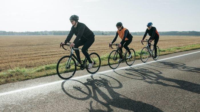 Pesepeda Terseret di Aspal Akibat Jambret yang Ingin Mengambil Tas ...