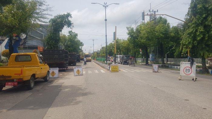 Pengalihan Jalur Lalu Lintas Jl Raya Trunojoyo Sumenep Oleh PT Dua ...