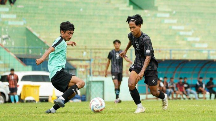 Sosok Jonathan Arya Prawira, Pemain Arema FC U-20 Cetak Brace, Sukses Curi Hati Fernando Valente ...