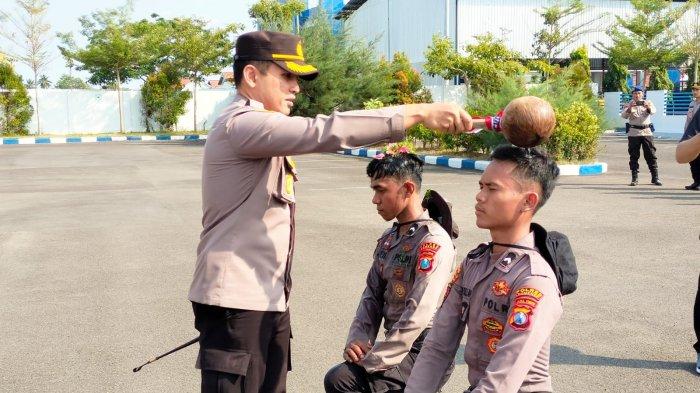 Kapolres Sumenep Pimpin Upacara Tradisi Bintra Angkatan 50, 51 dan 52 ...