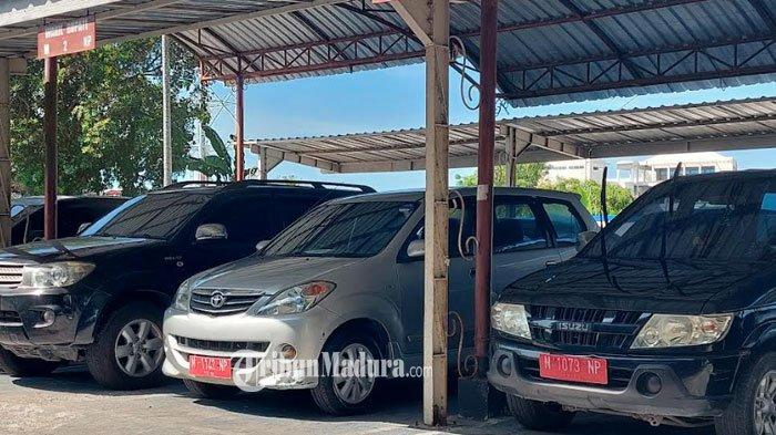 Pemkab Sampang Lelang 9 Kendaraan Dinas, Mobil Jenis Toyota Innova dan ...