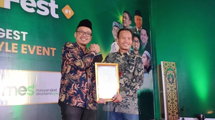 TribunJatim.com Raih Penghargaan Media Partner Kebaikan dari Rumah Zakat - Tribunmadura.com