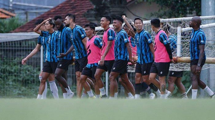 Arema FC dalam 'Bahaya', Widodo Berharap Dukungan Setia Aremania - Tribunmadura.com