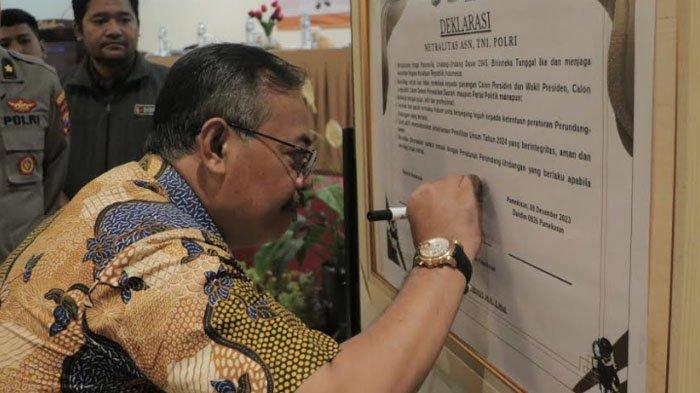 Pj Sekda Pamekasan Warning ASN pada Pemilu 2024, Sanksi Berat Bagi yang Ketahuan Tak Netral ...