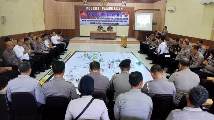 Pengamanan Pemilu 2024, Polres Pamekasan Gelar TFG Jelang Operasi Mantap Brata Semeru ...