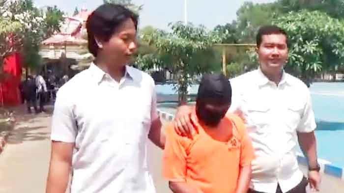 Madura Terpopuler: Pria Beristri Nodai ABG di Bangkalan hingga Camat di Sampang Dibebastugaskan ...