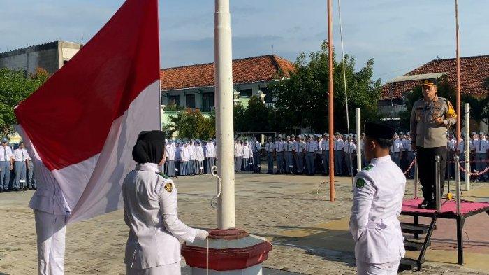 Jadi Pembina Upacara di sekolah MAN Sumenep, Kapolres Beri Pesan Kamtibmas Jelang Pemilu 2024 ...