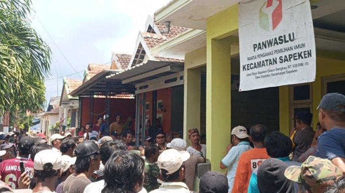 Kantor Panwascam Pulau Sapeken Sumenep Didemo, Puluhan Surat Suara ...