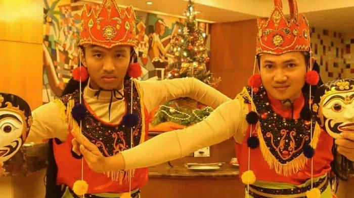 Tampil Pada Festival Tari di Negeri Jiran, Dua Pemuda Madura ini ...