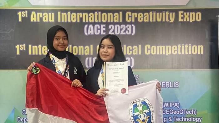 Olah Lidah Mertua Jadi Plester Luka, Siswa SMAN 5 Surabaya Raih Gold ...