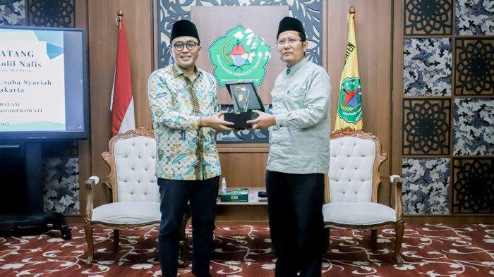 Sarung Tenun Produksi Pamekasan Dapat Pujian KH. Cholil Nafis, Hasil ... Sarung Tenun Produksi Pamekasan Dapat Pujian KH. Cholil Nafis, Hasil ...
