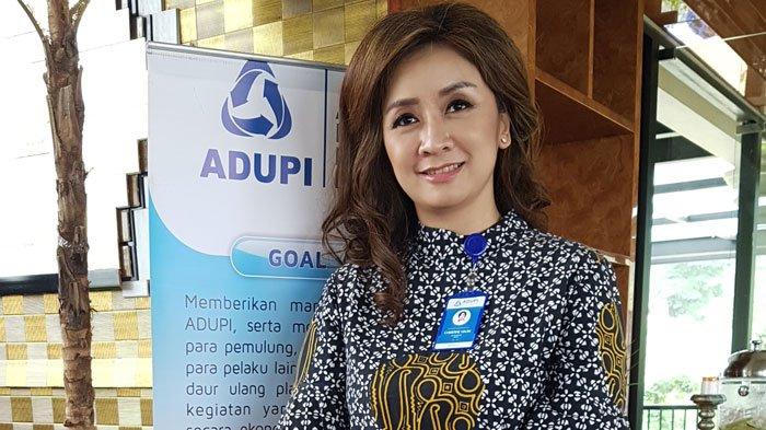 Miris Lihat Pulau Bali, Wanita Asal Surabaya ini Bertekad Bantu ...